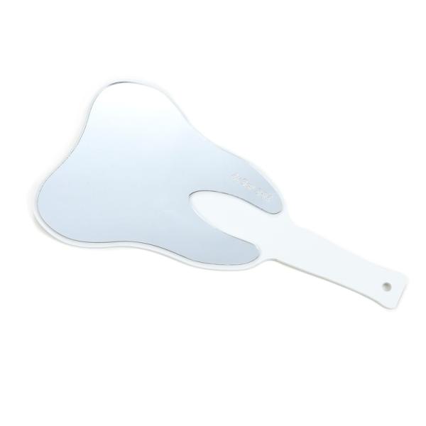 歯科医院で使用されている歯型をモチーフにしたハンドミラー（手鏡）です。鏡面が大きいのでお口の中全体が見やすく、軽くて使いやすいのが特長です。デンタルミラー（歯鏡）とあわせて使うと歯の裏側も自分で確認できます。サイズ：270×140mmカラー...