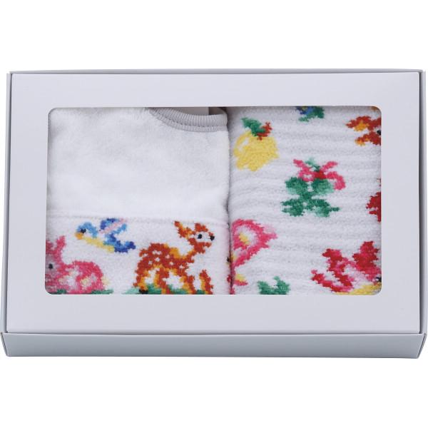 本商品は包装、熨斗は未対応です。受注後、出荷予定日をご連絡させていただきます。■商品について:ハンカチ：洗濯機可、スタイ：洗濯機可（ネット使用）商品によって柄の出方が異なります。■説明：パイル地と艶やかなシュニール織の柄を組み合わせたスタイ...