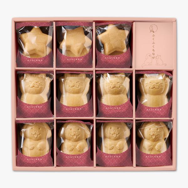 本商品は包装、熨斗は未対応です。受注後、出荷予定日をご連絡させていただきます。■商品について:犬もなか×４、猫もなか×４、星もなか×３、あんこ３５ｇ×１１■説明：ぽっちゃりとした犬と猫の形がかわいい、手づくり最中。自分で餡子を詰める楽しさと...