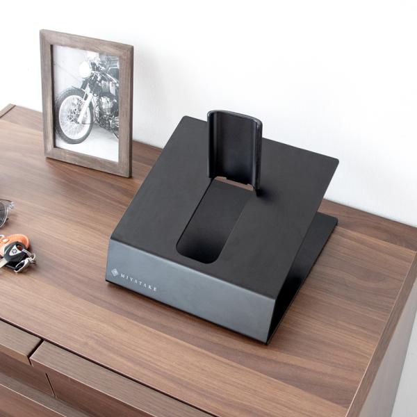 ※当商品は代金引換をご利用頂く事が出来ません。買い物かごのお支払方法にて代金引換をお選び頂かない様お願い申し上げます。ヘルメットを飾りながら収納できるディスプレイスタンド■ヘルメットに優しいこだわりのフック■玄関に置けてお出かけもスムーズ■...