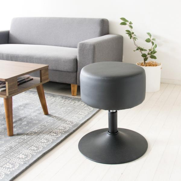 ※当商品は代金引換をご利用頂く事が出来ません。買い物かごのお支払方法にて代金引換をお選び頂かない様お願い申し上げます。上質さの中に可愛さも感じるラウンドデザインの座面と安定性の高いスチールの昇降スツール■印象的な丸みのあるスツールで趣ある空...