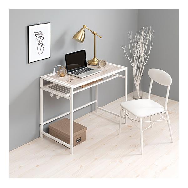 ※当商品は代金引換をご利用頂く事が出来ません。買い物かごのお支払方法にて代金引換をお選び頂かない様お願い申し上げます。木目調の天板と、スチールフレームのデザインがおしゃれなデスクチェアセット■ワンルームにも置きやすいサイズ感シンプルな形と丁...