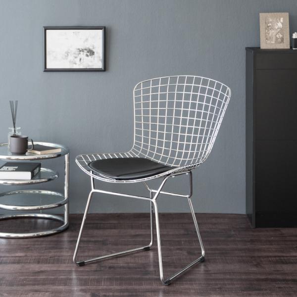 ※当商品は代金引換をご利用頂く事が出来ません。買い物かごのお支払方法にて代金引換をお選び頂かない様お願い申し上げます。クロムメッキの光沢が美しい名作を再現したワイヤーハイスツール■曲線美が目を惹くメッシュワイヤーの広々とした座面ワイヤーの本...