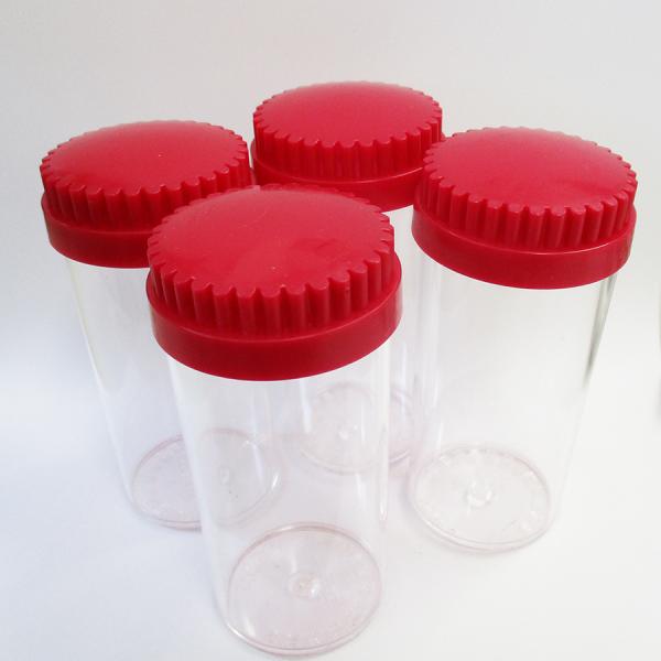 全国地質調査業協会連合会規格品の地質標本ビンです。高気密・高透明、更に割れにくい特性の高品質ポリスチレン製です。こちらは単品販売/ばら売りのページです。販売価格は1本（1個）あたりの金額です。蓋・ビン(本体)がセットになっています。容量:1...