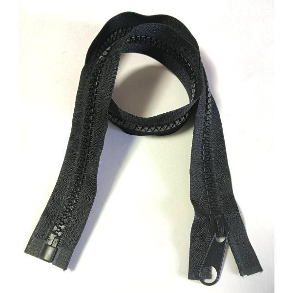 【発売日：2024年12月03日】片開きタイプファスナー  型番：10番カラー：ブラック長さ：70cm中国製※送料について※10枚まではメール便(200円)、3,980円以上購入する場合、送料無料です。何かご不明な点等ございましたら、下の【...