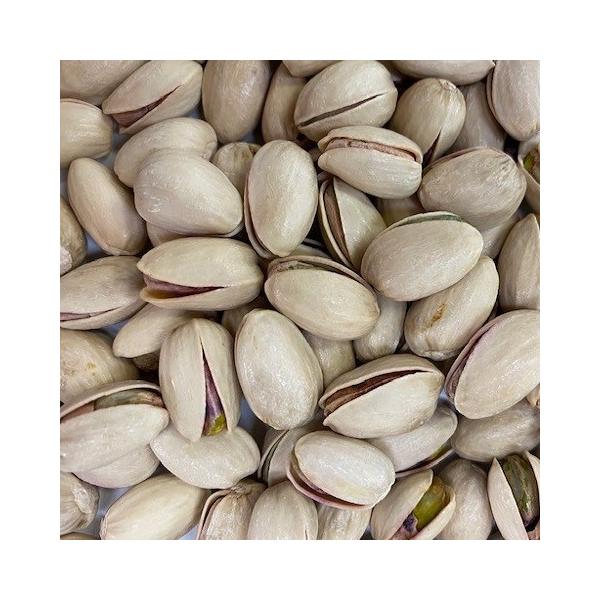 ナッツの定番商品。アイボリー色の殻に包まれたピスタチオは、鮮やかな緑色の実を持つ事から(緑の宝石)と呼ばれ、美しさと美味しさを兼ね備えた気品のあるナッツとして親しまれています。●内容量　300ｇ●原材料　ピスタチオ　食塩●賞味期限　90日