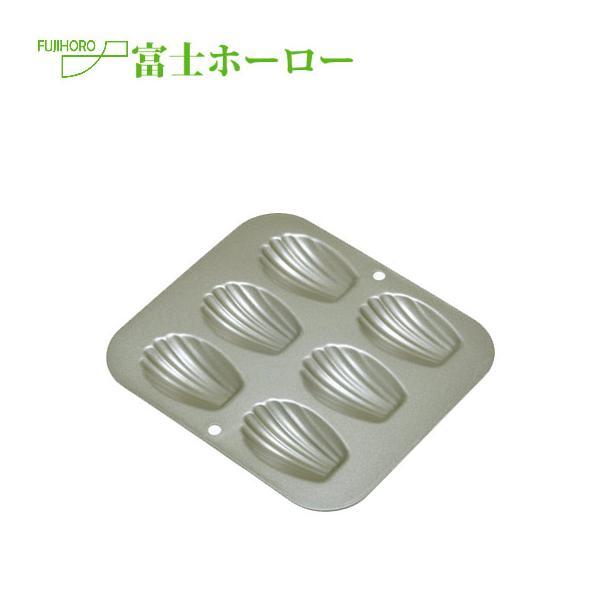 お菓子屋さんのマドレーヌみたいな可愛いシェル型。一口サイズのマドレーヌは、ティータイムのお茶菓子にピッタリ。型の8分目ぐらいに生地を入れるとふっくらしたマドレーヌが焼き上がります♪●アイテム：マドレーヌ シェル型 スリム 6P●シリーズ：B...