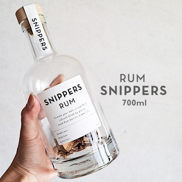 【発売日：2023年08月18日】■商品名　熟成ボトル 簡単 樽熟成 スニッパーズ オリジナル 700ml ラム RUM お酒 蒸留酒 ガラスボトル ガラス瓶 熟成容器 ガラス容器 0.7L 酒造り フレーバー ギフト かっこいい プレゼン...