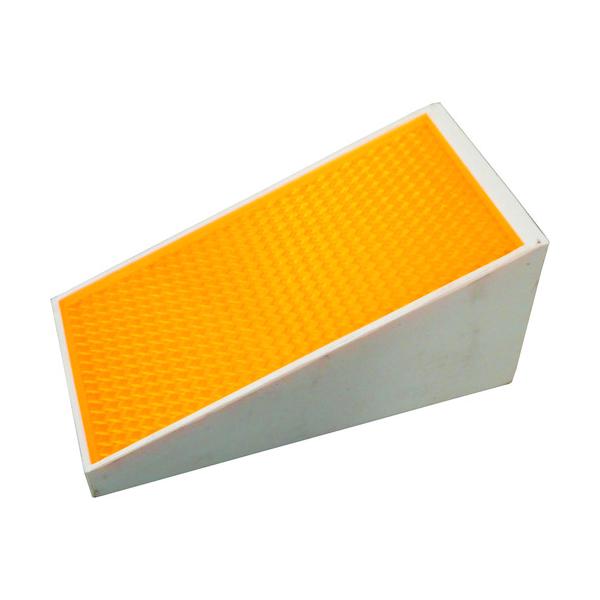 ※メーカー確認後の出荷となります！確認後欠品・廃番等の問題が発生しましたらご連絡いたします！ご了承願います　◆特長●精密プリズムレンズ金型使用の、再帰性反射板です。◆用途●事務所、工場、倉庫の構内や駐車場、側溝の注意喚起に。◆仕様●色：オレ...