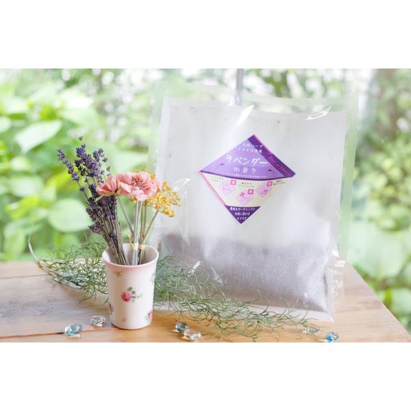 ■原産国：フランス■原材料：ラベンダー■内容量：70g■香りの大袋は香りの良い良質のハーブが大袋詰めしてありそのうえ特別価格になっているお買い得商品です！ラベンダーの心地よい穏やかなフローラルの香りは、緊張や不安感を解して気分をゆったりと落...