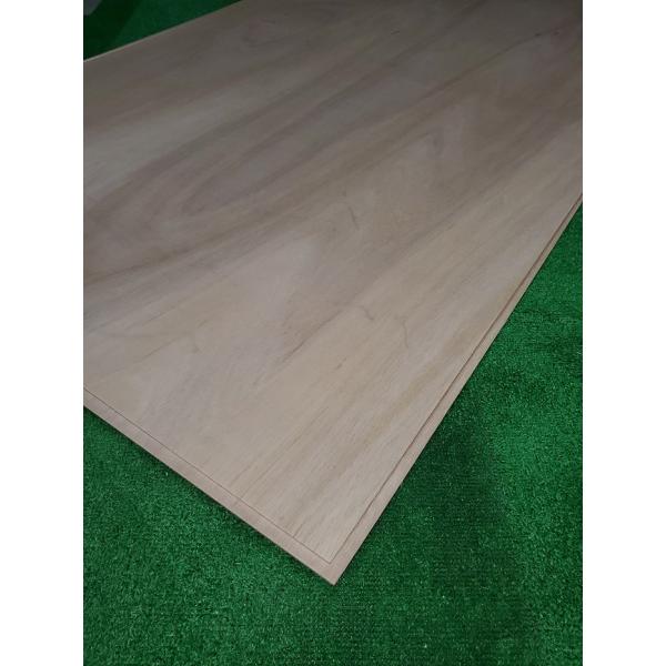 ラワンべニア　908×910×2.5mm　2枚セット　用途：DIY　工作　下地　養生　補助　パネル　看板　壁・床補修　耐水※掲載しております画像と実際の商品ではご利用のモニターにより色合いが若干異なる場合があります。べニアなど天然木の商品は...