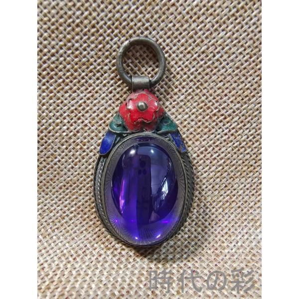 ご覧頂きましてありがとうございます。◆商品のサイズは（約）：長さ：5.5cm　幅：2.8cm重さ：31g素人採寸につき、多少の誤差はご了承願います。◆商品について本品は景泰藍製の帽花で、鋳造と嵌石の技法が施されています。帽子の装飾として使用...