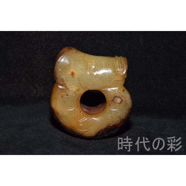 【時代の彩】中国古美術 玉龍佩 和田玉彫 古玉 龍神信仰 神獣玉器 佩飾 收蔵逸品 時代物 R08061613ご覧頂きましてありがとうございます。商品のサイズは（約）：重さ：115g※実寸は素人採寸のため多少の誤差が生じる場合がございます。...