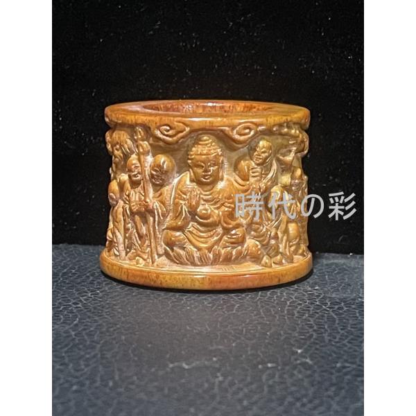 【十八羅漢指輪】中国古美術 鹿角指輪輪 リング 十八羅漢彫刻 角細工 細密彫 工芸品 唐物 骨董 R08070714ご覧頂きましてありがとうございます。商品のサイズは（約）：高さ：3.2cm　内径：2.3cm　外径：4cm重さ：47g※実寸...