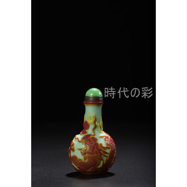 【手彫り琉璃鼻煙壺】中国古美術 琉璃細工 鼻煙壺 手彫り 唐物 古玩 工芸品 R08082012ご覧頂きましてありがとうございます。商品のサイズは（約）：高ささ80×直径45mm重さ：57g※実寸は素人採寸のため多少の誤差が生じる場合がござ...