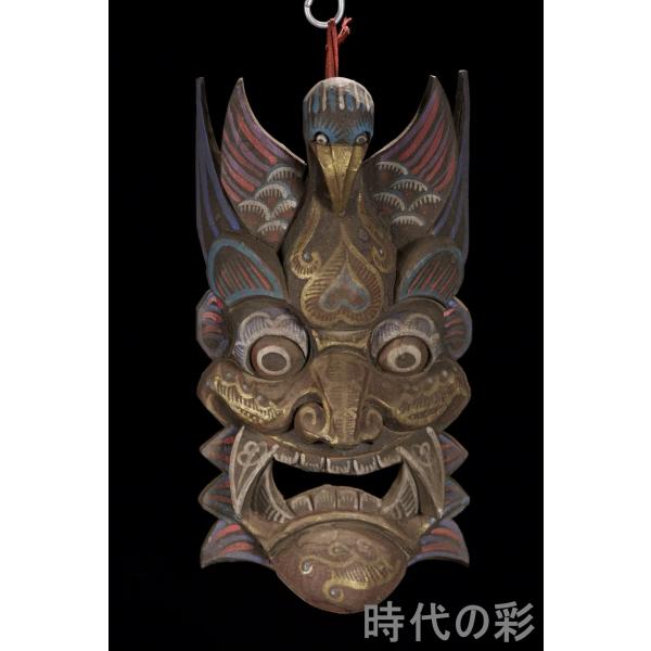 中国古民芸 木彫彩色面具 鳥獣意匠 木製仮面 民族仮面 面具 民俗美術 民族美術 木彫工芸 彫刻 壁掛け 壁飾り コレクション R08090413ご覧頂きましてありがとうございます。商品のサイズは（約）：高さ31×幅15.5×厚さ7cm重さ...