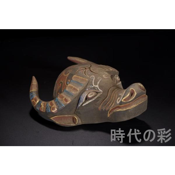 中国古民芸 木彫彩色面具 牛頭面 鬼神面 木製仮面 民族仮面 面具 民俗美術 民族美術 木彫工芸 彫刻 壁掛け 壁飾り コレクション R08090414ご覧頂きましてありがとうございます。商品のサイズは（約）：高さ24×幅21×厚さ9cm重...
