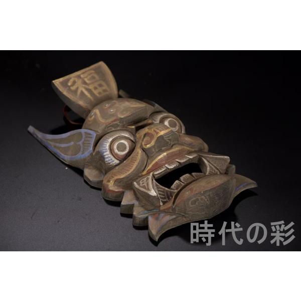 中国古民芸 木彫彩色面具 鬼面 鬼神面 木製仮面 民族仮面 面具 民俗美術 民族美術 木彫工芸 彫刻 壁掛け 壁飾り コレクション R08090417ご覧頂きましてありがとうございます。商品のサイズは（約）：高さ25×幅14×厚さ8cm重さ...