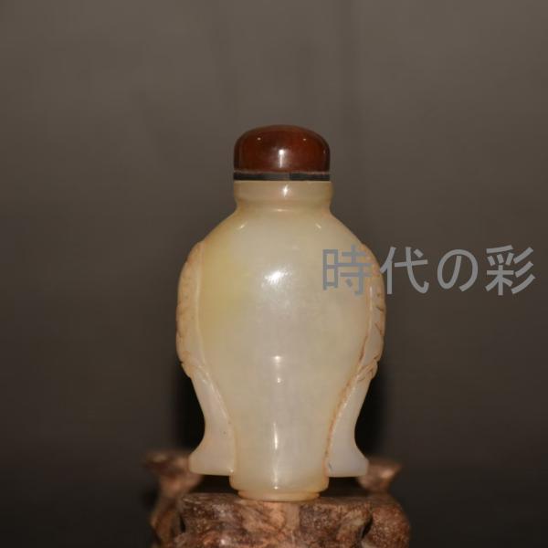 【瑪瑙 鼻煙壺】手彫り 双獣耳 中国古美術 玉石工芸 吉祥文様 小型壺 伝統工芸 コレクション R08091113ご覧頂きましてありがとうございます。商品のサイズは（約）：4.5×2.5×7.5cm重さ:67g※実寸は素人採寸のため多少の誤...
