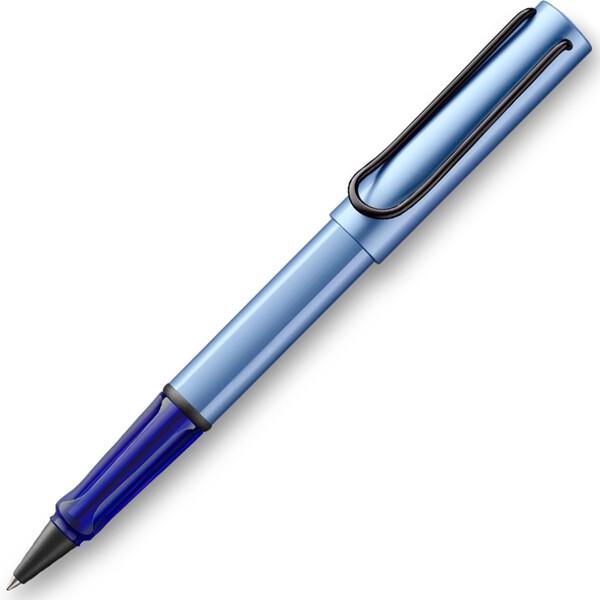 「LAMY safari (ラミー サファリ)」に並ぶ人気シリーズ「LAMY AL-star (ラミー アルスター)」。2024年の数量限定モデルは、生命の営みに不可欠な“水”をモチーフにした「aquatic (アクアティック)」!本体だけ...