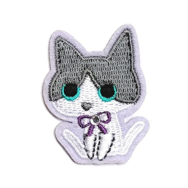 ポイント消化に最適☆NEKO WAPPENシリーズ☆可愛いネコのワッペンですお手持ちのグッズやハンドメイド品のワンポイントに最適です◇アイロン・シール両用タイプ◇サイズ　縦約4cm　幅約2.8cm■メーカー: パイオニア■品番: 34302