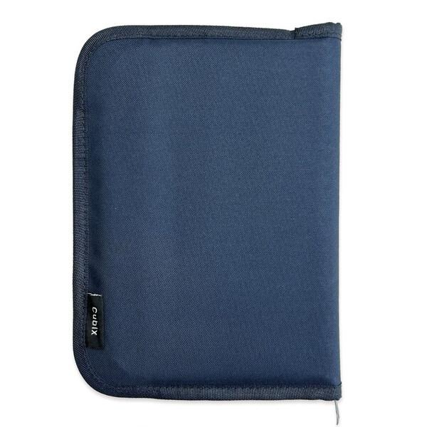 本をやさしく包み込む、ファスナー付♪四六判サイズのブックカバー「ラウンドジップN」です。軽くて丈夫、汚れに強いナイロン素材を使用。ペンがさせる透明PVCのループ付。使い勝手の良い表紙側に、小物が収納できる内ポケット付。しおりやメモなどを入れ...