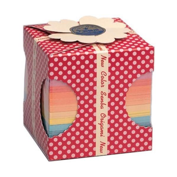 千羽鶴シリーズは、贈る心を伝えたい、そんな気持ちを大切にした個性豊かな商品です。パステル調の色合いの折り紙です。【サイズ】70×70×72mm【入　数】15色調 各67枚 1005枚入【カラー】ふじいろ、うすもも、もも、こいもも、あか、だい...