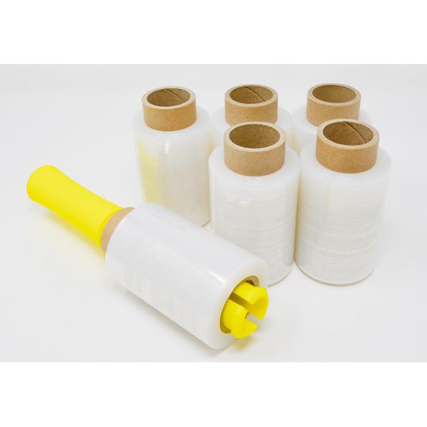 【製造メーカー】株式会社ダナウェイ【商品名】《クルっと簡単 ラクラク梱包》梱包用 ハンディラップ  ホルダー付【商品構成】ラップ６巻　+　ホルダー1個  【素材】ＬＬＤＰＥ(低密度ポリエチレン）　【規格 】長さ１５０メートル　幅１００ミリ【...