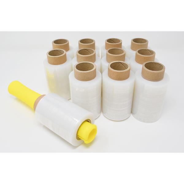 【製造メーカー】株式会社ダナウェイ【商品名】《クルっと簡単 ラクラク梱包》梱包用 ハンディラップ  ホルダー付【商品構成】ラップ12巻　+　ホルダー1個  【素材】ＬＬＤＰＥ(低密度ポリエチレン）　【規格 】長さ１５０メートル　幅１００ミリ...