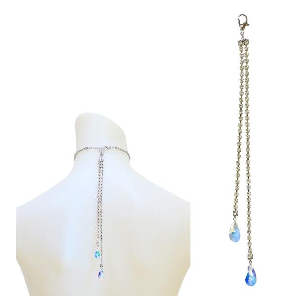 スワロフスキー製ストーンを使用したバックチャーム。お手持ちのチョーカー等の金具に引っ掛けるだけで、背中をきれいに演出してくれます。存在感のあるデザインで、競技会やデモはもちろんのこと、結婚式等パーティーにもおすすめです。◎商品のお手入れ方法...