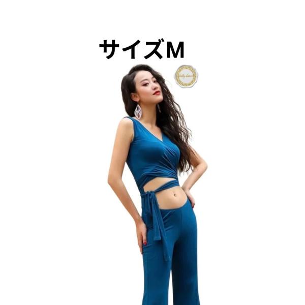 サイズMベリーダンス用ジャンプスーツ（モーダル素材）。セクシーなVネックとラップベルト付きで、ウエストの調整が可能。軽量で伸縮性があり、踊りやすく快適。オープンウエストとトップの2ピースストラップで様々なアレンジが可能。汗吸収性・通気性に優...