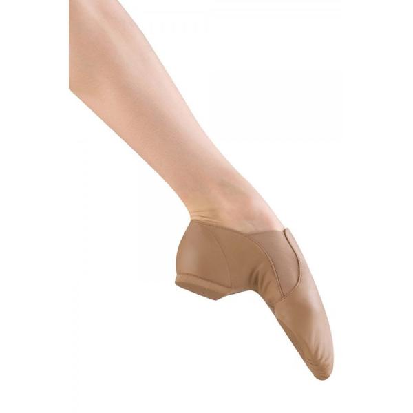 【発売日：2019年09月27日】ソールはどんな床のコンデションにも対応できる様にラバーとレザーを組み合わせたスプリットソールです。また、土踏まずの部分は通気性の良いメッシュ素材を使用し、床素材を選ばないで快適なパフォーマンスを表現できるゴ...