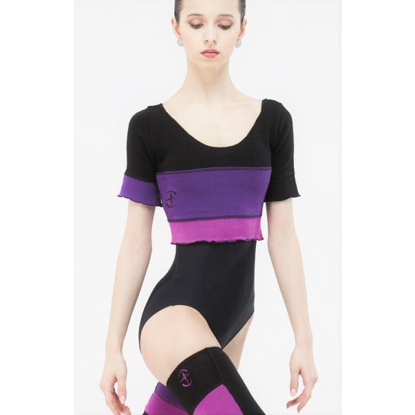 人気のフランスWear Moi（ウェアモア）社のオシャレなニットウェア「TULIPE」です。繊細なカラーの組み合わせ、大きく空いた襟ぐりと、袖口、スソの、メロー仕上げなどがバレエを踊る人のことを考えられています！オシャレに着ていただける1枚...