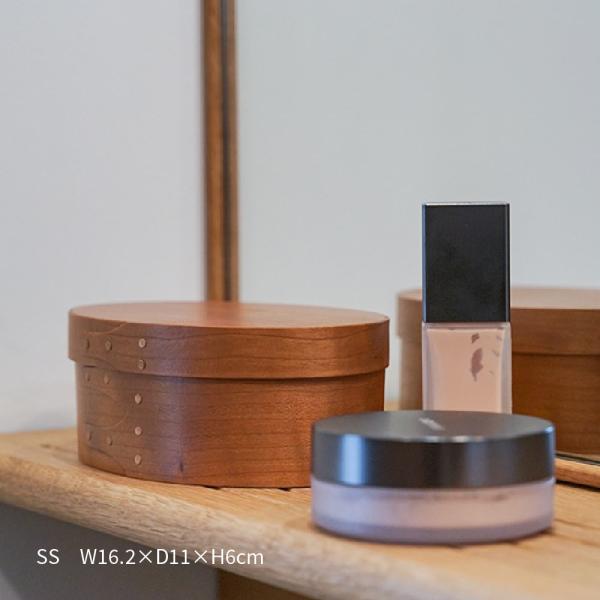 SHAKER oval box SSシェーカーオーバルボックス SSシェーカーの道具にヒントを得て作られた、両手に乗るぐらいのサイズ感の小さなオーバルボックス。カウンターや家具の上などちょっとしたスペースにも飾っておくことができます。小さな...