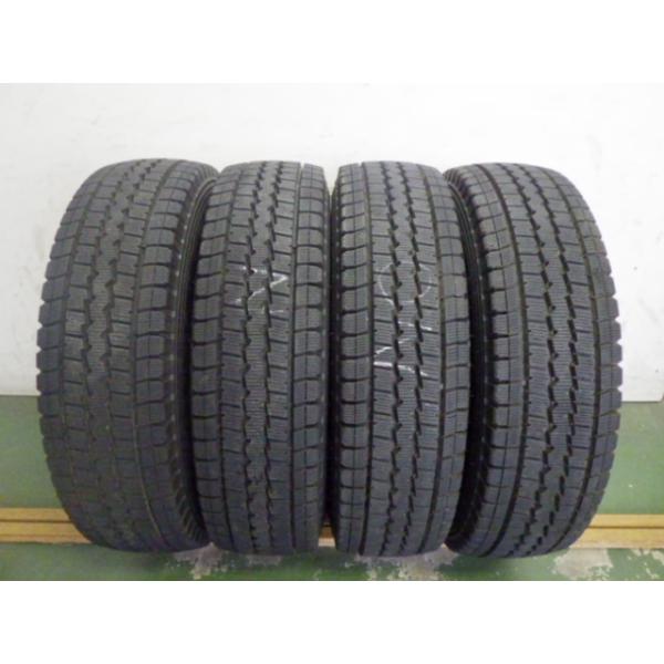 [商品情報][管理番号] L18251[メーカー] ダンロップ(DUNLOP)[品名] WINTERMAXX LT03[サイズ] 195/85R15 113/111L[製造年] 2016年製 (日本製)[残溝] センター付近：約11.5-1...