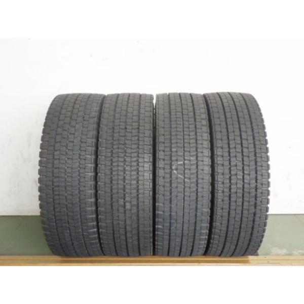 [商品情報][管理番号] L19265[メーカー] ダンロップ(DUNLOP)[品名] DECTES SP001[サイズ] 215/70R17.5 123/121J[製造年] 2022年製 (日本製)[残溝] センター付近：約13.2-14...