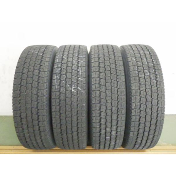 [商品情報][管理番号] L19361[メーカー] トーヨータイヤ(TOYO TIRE)[品名] DELVEX M934[サイズ] 205/70R16 111/109L[製造年] 2018年製 (日本製)[残溝] センター付近：約8.5-9...