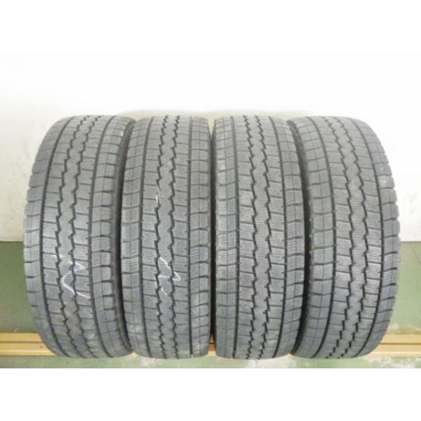 [商品情報][管理番号] L19707[メーカー] ダンロップ(DUNLOP)[品名] WINTERMAXX LT03M[サイズ] 225/70R16 117/115L[製造年] 2022年製 (日本製)[残溝] センター付近：約8.6-9...