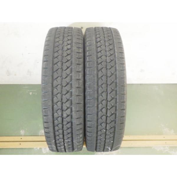 [商品情報][管理番号] L19745[メーカー] ブリヂストン(BRIDGESTONE)[品名] BLIZZAK W979[サイズ] 205/70R16 111/109L[製造年] 2022年製 (日本製)[残溝] センター付近：約8.8...