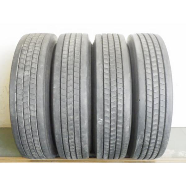 [商品情報][管理番号] L20136[メーカー] ダンロップ(DUNLOP)[品名] DECTES SP122[サイズ] 225/90R17.5 127/125L[製造年] 2019年製 (日本製)[残溝] センター付近：約9.7-10....