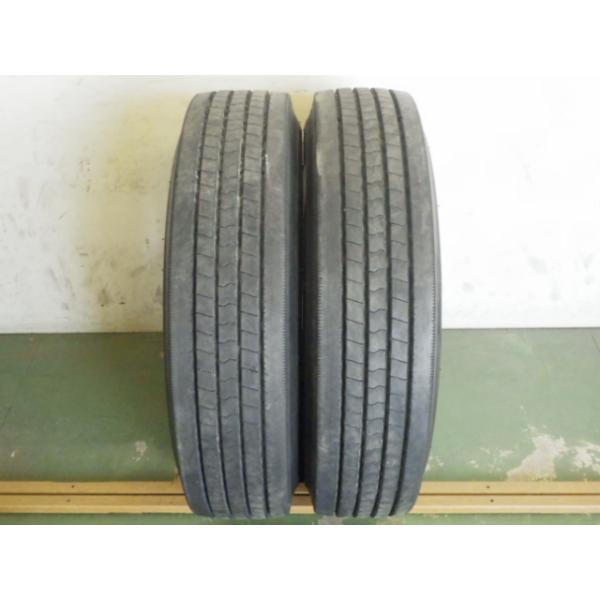 [商品情報][管理番号] L20137[メーカー] ダンロップ(DUNLOP)[品名] DECTES SP122[サイズ] 225/90R17.5 127/125L[製造年] 2019年製 (日本製)[残溝] センター付近：約10.1-10...