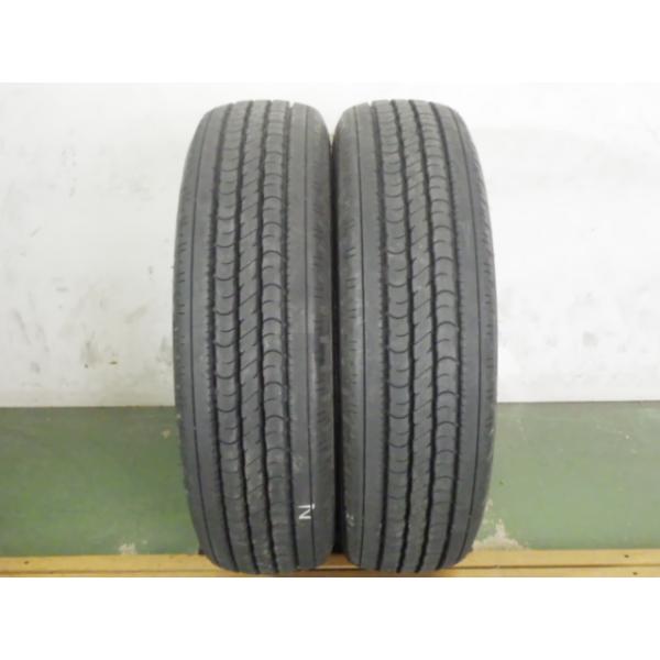 [商品情報][管理番号] L20173[メーカー] ダンロップ(DUNLOP)[品名] SP355[サイズ] 205/70R16 111/109L[製造年] 2020年製 (日本製)[残溝] センター付近：約8.8-9.0mm (8分山程度...