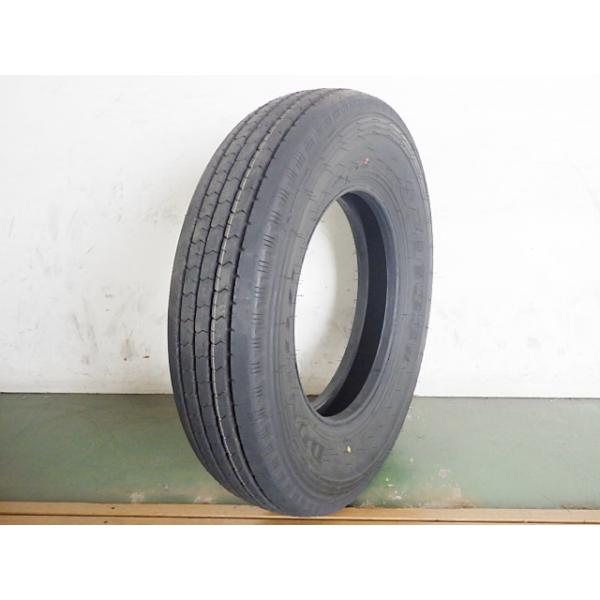 [商品情報][管理番号] L20232[メーカー] ダンロップ(DUNLOP)[品名] SP LT33K[サイズ] 195/85R16 114/112N[製造年] 2025年製 (日本製)[残溝] イボ付ひと転がし (9.9分山程度)[本数...
