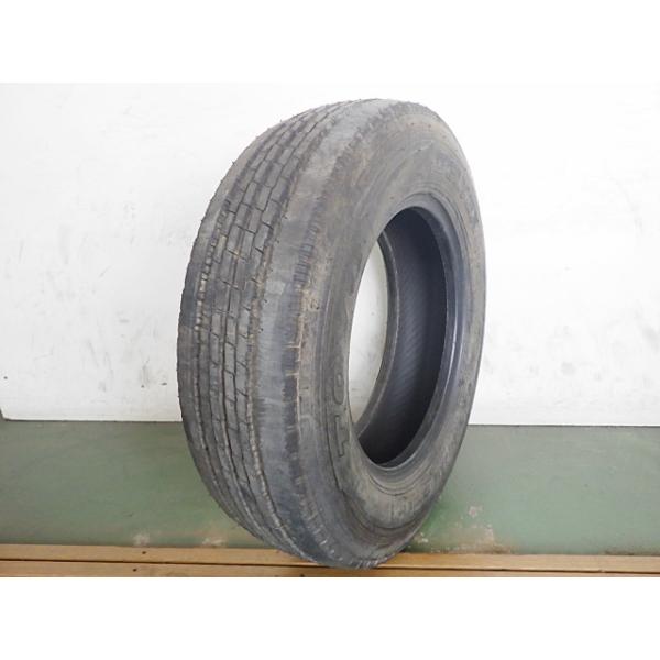 [商品情報][管理番号] L20240[メーカー] トーヨータイヤ(TOYO TIRE)[品名] DELVEX M134[サイズ] 205/75R16 113/111N[製造年] 2020年製 (日本製)[残溝] イボ付ひと転がし (9.9...