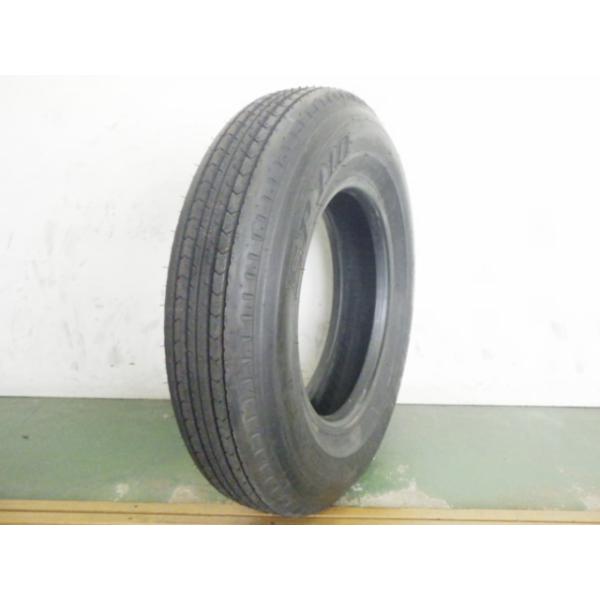 [商品情報][管理番号] L20259[メーカー] ダンロップ(DUNLOP)[品名] SP110[サイズ] 225/80R17.5 123/122L[製造年] 2023年製 (日本製)[残溝] イボ付ひと転がし (9.9分山程度)[本数]...