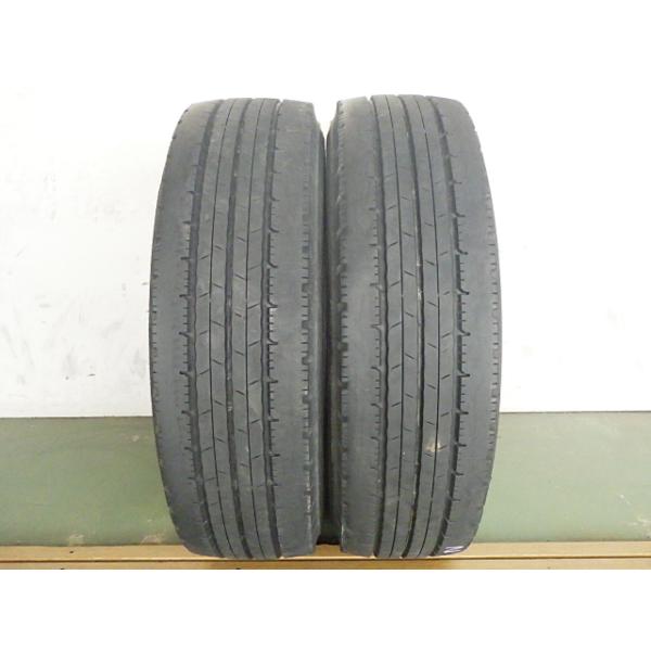 [商品情報][管理番号] L20300[メーカー] ダンロップ(DUNLOP)[品名] ENASAVE SPLT50[サイズ] 205/70R16 111/109N[製造年] 2019年製 (日本製)[残溝] センター付近：約6.4-6.5...