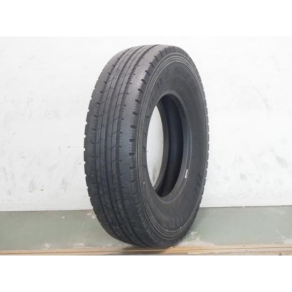 [商品情報][管理番号] L20631[メーカー] ダンロップ(DUNLOP)[品名] ENASAVE SPLT50[サイズ] 225/85R16 121/119N[製造年] 2021年製 (日本製)[残溝] センター付近：約9.2-9.4...