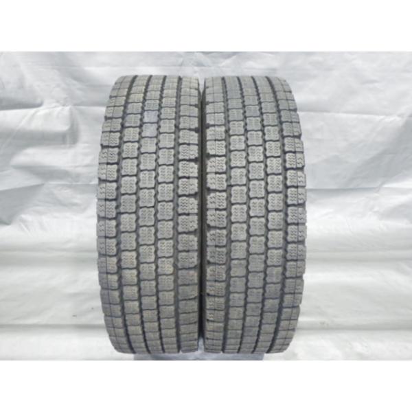 [商品情報][管理番号] UT3266[メーカー] HRT[品名] -[サイズ] 245/70R19.5 136/134J[製造年] 再生タイヤ[残溝] センター付近：約10.5-10.7mm[本数] 2本片減り有りですが、ホイール組込等に...