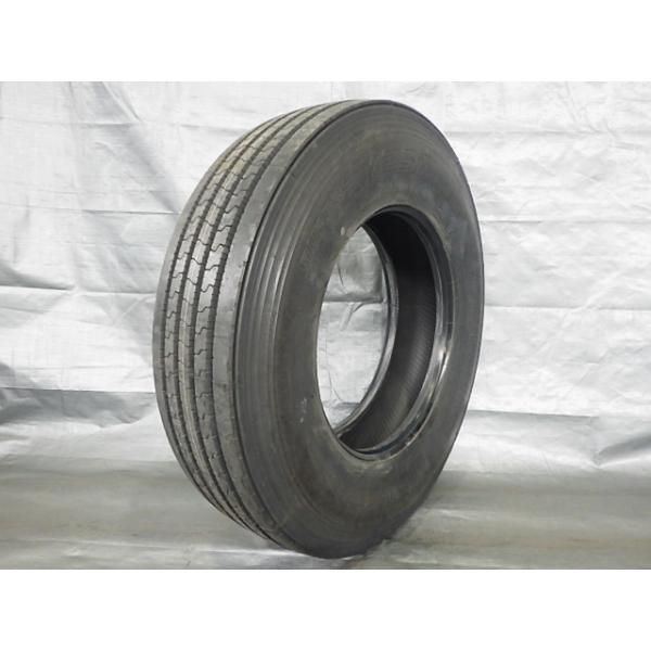 [商品情報][管理番号] UT3402[メーカー] ヨコハマ(YOKOHAMA)[品名] SUPER STEEL RY237 STEM[サイズ] 11R22.5 16PR[製造年] 2017年製 (日本製)[残溝] イボ付ひと転がし (9....