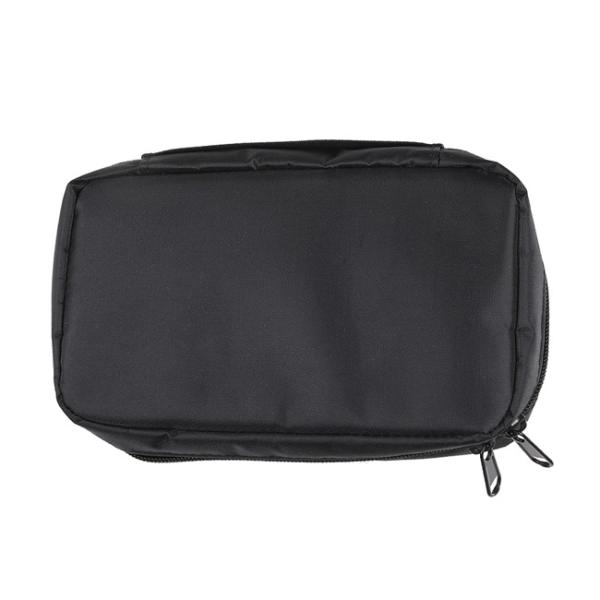 ■商品仕様スペックデータサイズ(約)：H13.0cm×W20.0cm×D4.0cm収納概要・全知全能×1個・ポケット×3■商品説明(2024.7.19 発売商品)moAのダーツケース「全知全能」をすっぽり収納できるポーチ。このポーチがあれば...